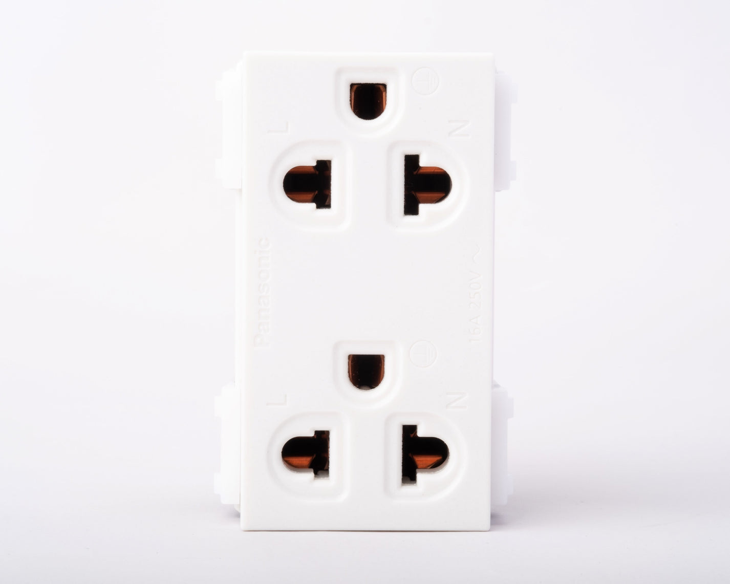 PANASONIC UNIV. DUPLEX GROUND OUTLET (WEG-15929) – Buildwell Depot